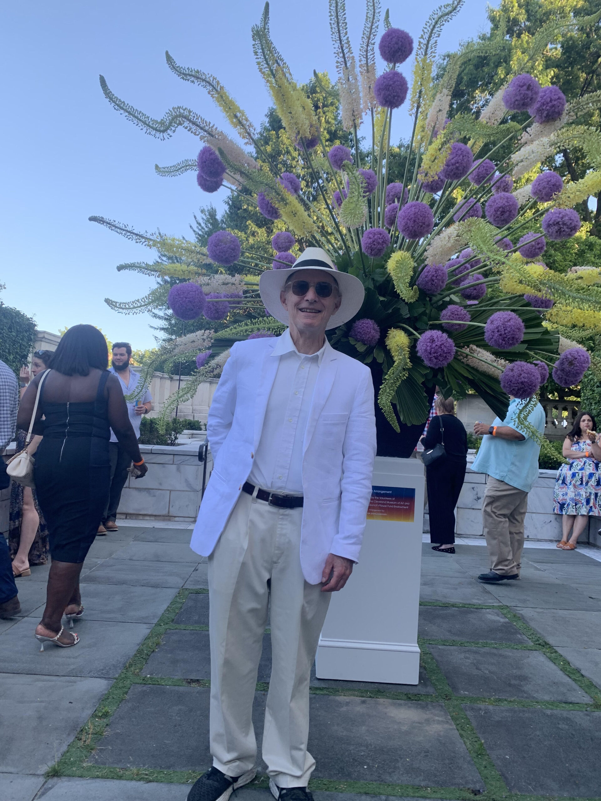 MY WHITE LINEN SPORTS COAT: Real Music & Real Estate